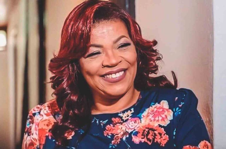 Cantora Rejane Fogo Puro é transferida para o Rio após 15 dias em UPA ...
